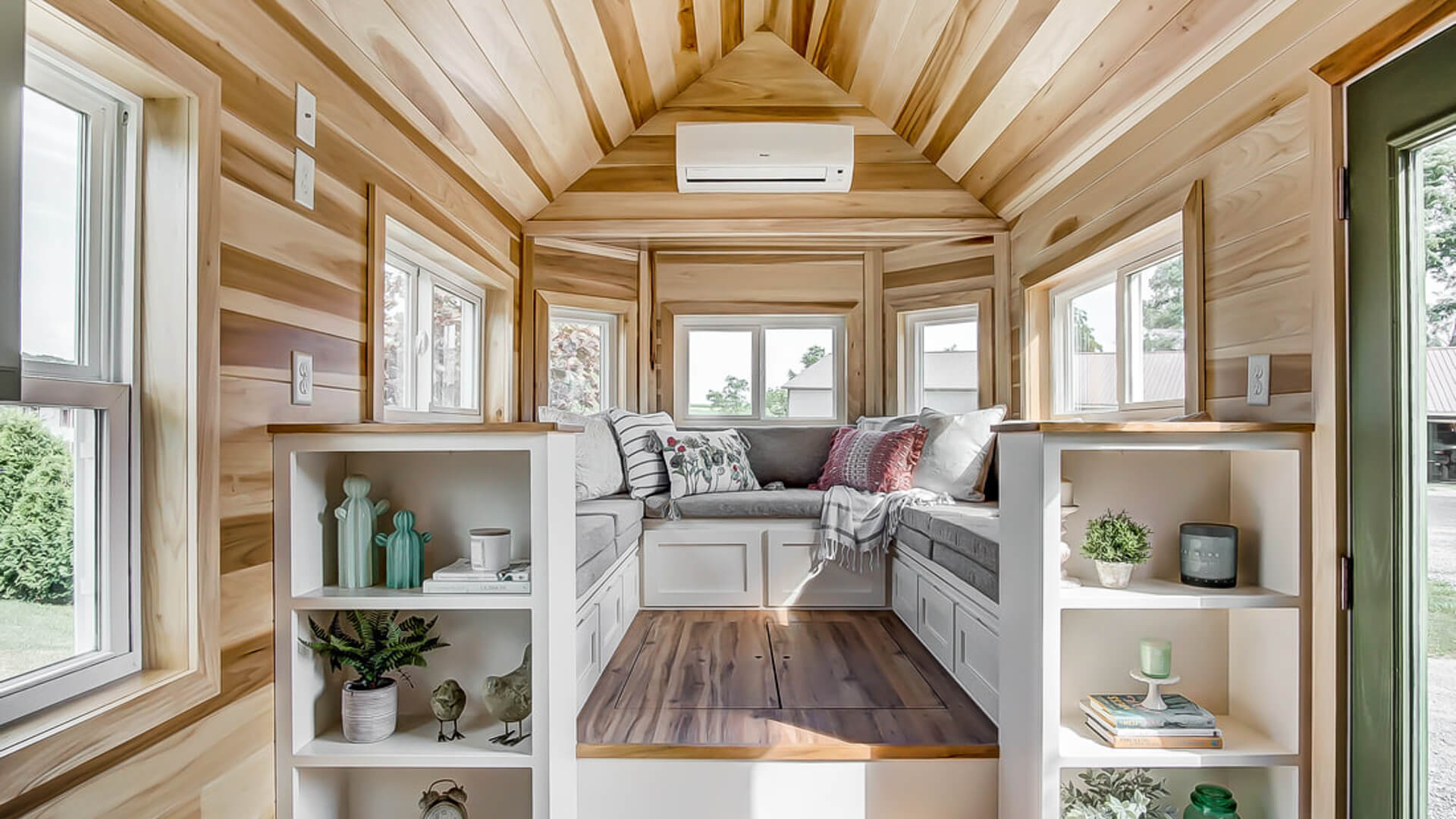 How Do Tiny Homes Affect Relationships? - Tiny Nest Homes: Your Home ...